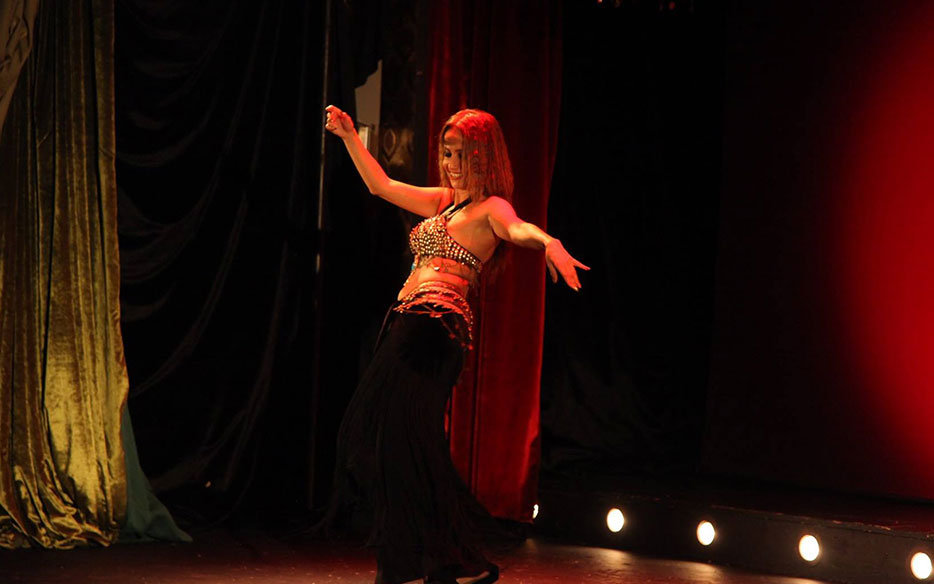 Enta Omry Play - Metro al Madina - Shows - SOBEIRUT